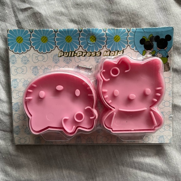 Kitchen | 2pcs Hello Kitty Pink Plastic Food Molds Cake Bread Cookie | Poshmark